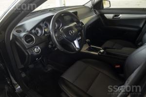 Black Mercedes-Benz c-220 2011 in Aluksne, with an engine capacity of 2.20 L and mileage of 316 thousand km for 6700 €, photo 7 on AUTOMOTO.COM.LV