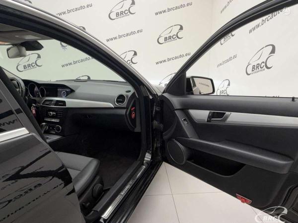 Melns Mercedes-Benz c-220 2012 Viļņa, ar dzinēja tilpumu 2.14 L un nobraukumu 225 tūkst. km par 5900 €, foto 9 vietnē AUTOMOTO.COM.LV