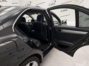 Black Mercedes-Benz c-220 2012 in Vilnius, with an engine capacity of 2.14 L and mileage of 225 thousand km for 5900 €, photo 14 on AUTOMOTO.COM.LV