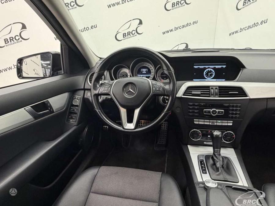 Black Mercedes-Benz c-220 2012 in Vilnius, with an engine capacity of 2.14 L and mileage of 225 thousand km for 5900 €, photo 15 on AUTOMOTO.COM.LV