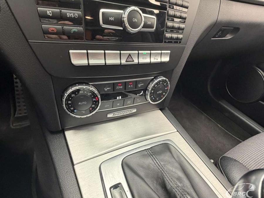 Black Mercedes-Benz c-220 2012 in Vilnius, with an engine capacity of 2.14 L and mileage of 225 thousand km for 5900 €, photo 30 on AUTOMOTO.COM.LV