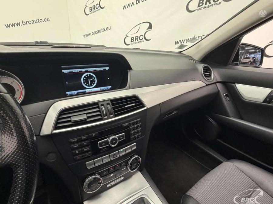 Black Mercedes-Benz c-220 2012 in Vilnius, with an engine capacity of 2.14 L and mileage of 225 thousand km for 5900 €, photo 31 on AUTOMOTO.COM.LV