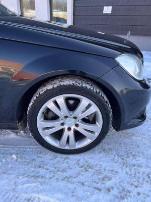 Melns Mercedes-Benz c-220 2012 Kauņa, ar dzinēja tilpumu 2.00 L un nobraukumu 255 tūkst. km par 6499 €, foto 5 vietnē AUTOMOTO.COM.LV