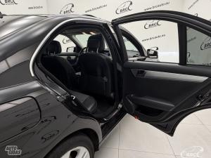 Black Mercedes-Benz c-220 2012 in Avizieniai, with an engine capacity of 2.10 L and mileage of 225 thousand km for 6500 €, photo 13 on AUTOMOTO.COM.LV