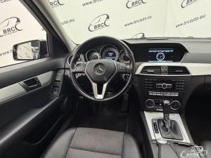 Black Mercedes-Benz c-220 2012 in Avizieniai, with an engine capacity of 2.10 L and mileage of 225 thousand km for 6500 €, photo 14 on AUTOMOTO.COM.LV