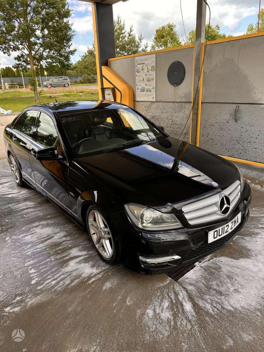 Melns Mercedes-Benz c-220 2012 Kauņa, ar dzinēja tilpumu 2.14 L un nobraukumu 200 tūkst. km par 3850 €, foto 4 vietnē AUTOMOTO.COM.LV