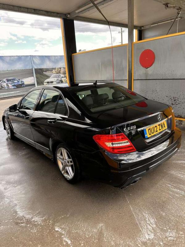 Melns Mercedes-Benz c-220 2012 Kauņa, ar dzinēja tilpumu 2.14 L un nobraukumu 200 tūkst. km par 3850 €, foto 5 vietnē AUTOMOTO.COM.LV