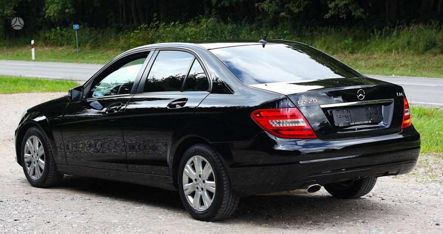 Melns Mercedes-Benz c-220 2012 Kretinga, ar dzinēja tilpumu 2.14 L un nobraukumu 330 tūkst. km par 5999 €, foto 14 vietnē AUTOMOTO.COM.LV