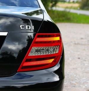 Melns Mercedes-Benz c-220 2012 Kretinga, ar dzinēja tilpumu 2.14 L un nobraukumu 330 tūkst. km par 5999 €, foto 18 vietnē AUTOMOTO.COM.LV