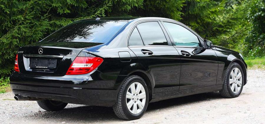 Melns Mercedes-Benz c-220 2012 Kretinga, ar dzinēja tilpumu 2.14 L un nobraukumu 330 tūkst. km par 5999 €, foto 22 vietnē AUTOMOTO.COM.LV