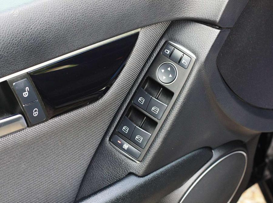 Melns Mercedes-Benz c-220 2012 Kretinga, ar dzinēja tilpumu 2.14 L un nobraukumu 330 tūkst. km par 5999 €, foto 27 vietnē AUTOMOTO.COM.LV