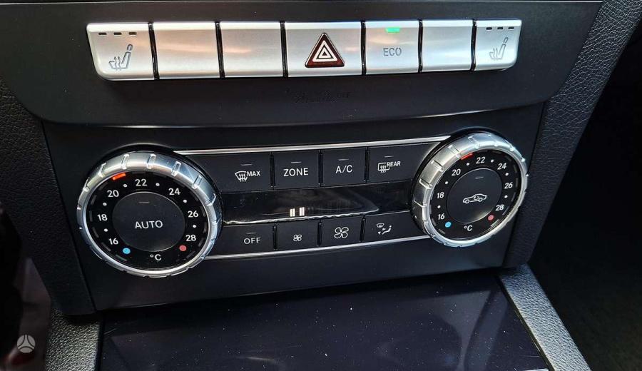 Melns Mercedes-Benz c-220 2012 Kretinga, ar dzinēja tilpumu 2.14 L un nobraukumu 330 tūkst. km par 5999 €, foto 31 vietnē AUTOMOTO.COM.LV