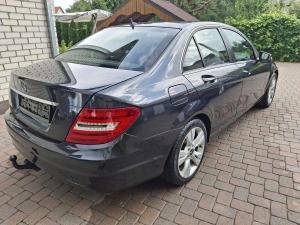 Melns Mercedes-Benz c-220 2012 Kauņa, ar dzinēja tilpumu 2.20 L un nobraukumu 284 tūkst. km par 6350 €, foto 3 vietnē AUTOMOTO.COM.LV
