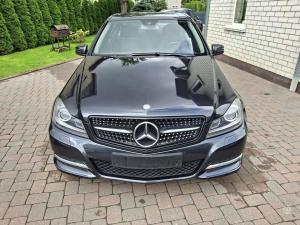 Melns Mercedes-Benz c-220 2012 Kauņa, ar dzinēja tilpumu 2.20 L un nobraukumu 284 tūkst. km par 6350 €, foto 4 vietnē AUTOMOTO.COM.LV