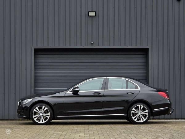Black Mercedes-Benz c-220 2014 in Kaunas, with an engine capacity of 2.14 L and mileage of 288 thousand km for 13999 €, photo 2 on AUTOMOTO.COM.LV
