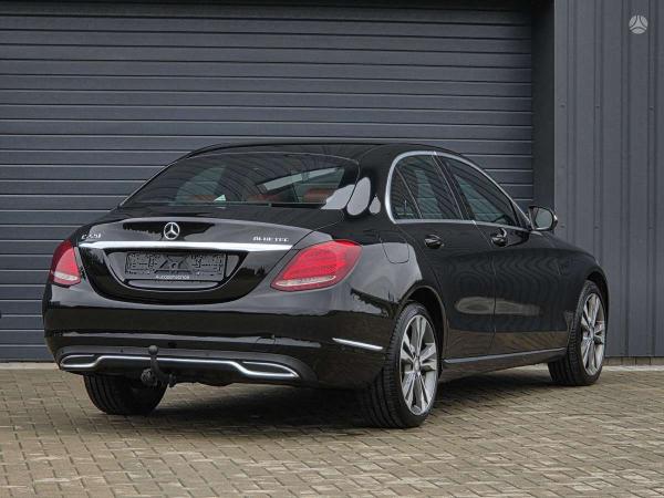 Black Mercedes-Benz c-220 2014 in Kaunas, with an engine capacity of 2.14 L and mileage of 288 thousand km for 13999 €, photo 5 on AUTOMOTO.COM.LV