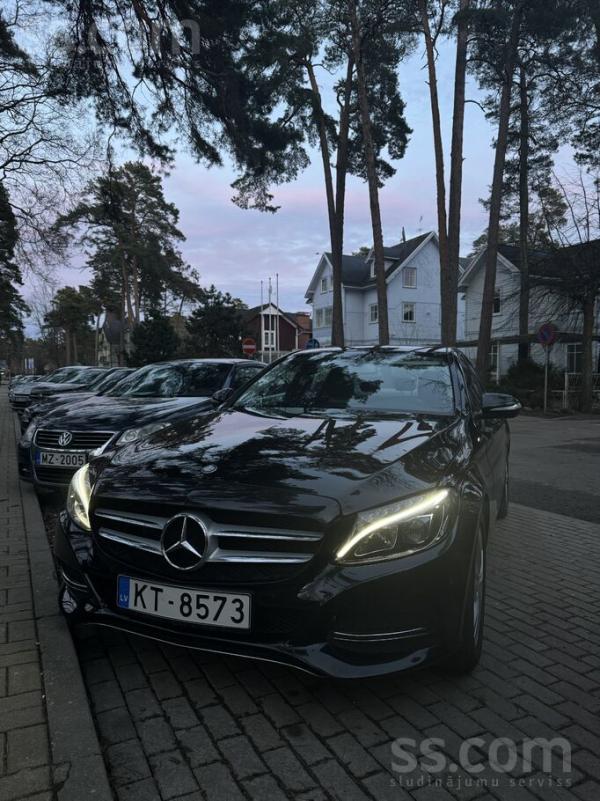 Melns Mercedes-Benz c-220 2014 Rīga, ar dzinēja tilpumu 2.00 L un nobraukumu 351 tūkst. km par 13000 €, foto 1 vietnē AUTOMOTO.COM.LV