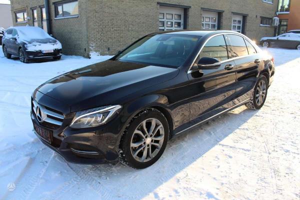 Black Mercedes-Benz c-220 2014 in Klaipeda, with an engine capacity of 2.14 L and mileage of 201 thousand km for 10900 €, photo 2 on AUTOMOTO.COM.LV