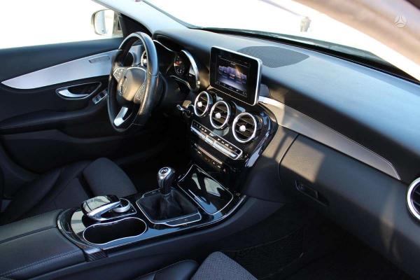 Melns Mercedes-Benz c-220 2014 Klaipėda, ar dzinēja tilpumu 2.14 L un nobraukumu 201 tūkst. km par 10900 €, foto 11 vietnē AUTOMOTO.COM.LV