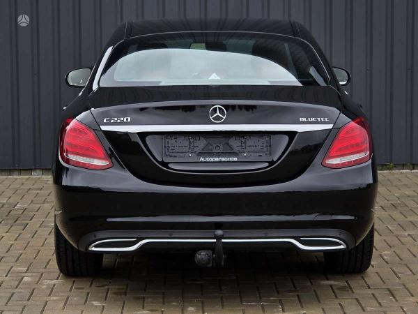 Black Mercedes-Benz c-220 2014 in Kaunas, with an engine capacity of 2.14 L and mileage of 288 thousand km for 13450 €, photo 8 on AUTOMOTO.COM.LV