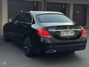 Black Mercedes-Benz c-220 2014 in Taurage, with an engine capacity of 2.14 L and mileage of 293 thousand km for 14900 €, photo 4 on AUTOMOTO.COM.LV