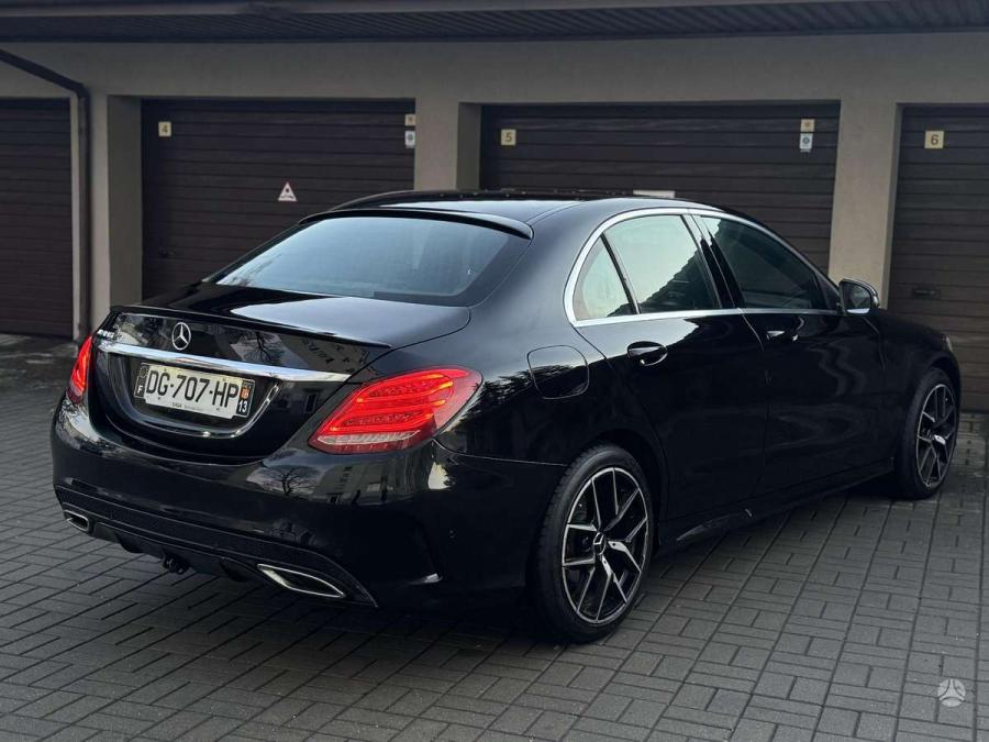 Black Mercedes-Benz c-220 2014 in Taurage, with an engine capacity of 2.14 L and mileage of 293 thousand km for 14900 €, photo 5 on AUTOMOTO.COM.LV