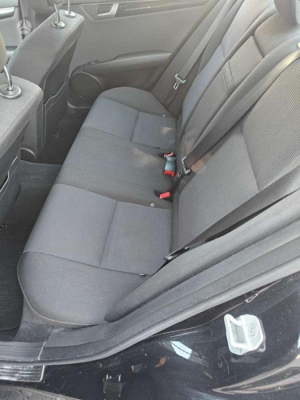 Black Mercedes-Benz c-220 2014 in Klaipeda, with an engine capacity of 2.14 L and mileage of 265 thousand km for 5990 €, photo 8 on AUTOMOTO.COM.LV