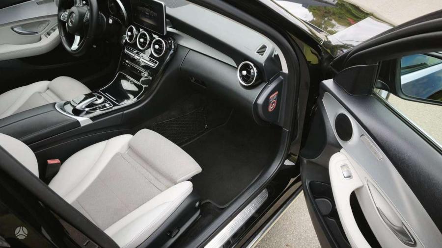 Melns Mercedes-Benz c-220 2014 Šauļi, ar dzinēja tilpumu 2.14 L un nobraukumu 265 tūkst. km par 11990 €, foto 25 vietnē AUTOMOTO.COM.LV