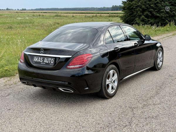 Black Mercedes-Benz c-220 2014 in Vilkaviskis, with an engine capacity of 2.14 L and mileage of 215 thousand km for 14200 €, photo 3 on AUTOMOTO.COM.LV