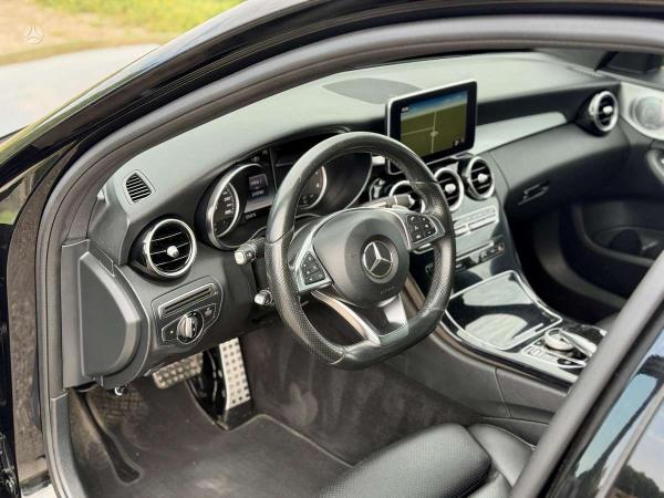 Black Mercedes-Benz c-220 2014 in Vilkaviskis, with an engine capacity of 2.14 L and mileage of 215 thousand km for 14200 €, photo 9 on AUTOMOTO.COM.LV