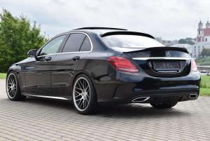 Black Mercedes-Benz c-220 2014 in Vilnius, with an engine capacity of 2.14 L and mileage of 269 thousand km for 13500 €, photo 3 on AUTOMOTO.COM.LV