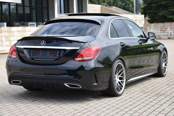 Black Mercedes-Benz c-220 2014 in Vilnius, with an engine capacity of 2.14 L and mileage of 269 thousand km for 13500 €, photo 6 on AUTOMOTO.COM.LV