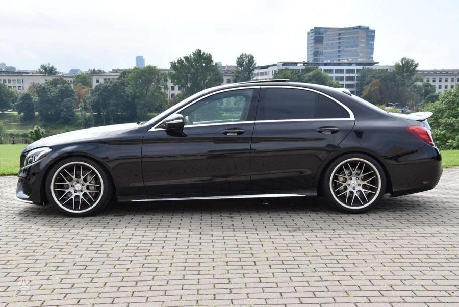 Black Mercedes-Benz c-220 2014 in Vilnius, with an engine capacity of 2.14 L and mileage of 269 thousand km for 13500 €, photo 8 on AUTOMOTO.COM.LV