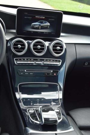 Black Mercedes-Benz c-220 2014 in Vilnius, with an engine capacity of 2.14 L and mileage of 269 thousand km for 13500 €, photo 22 on AUTOMOTO.COM.LV