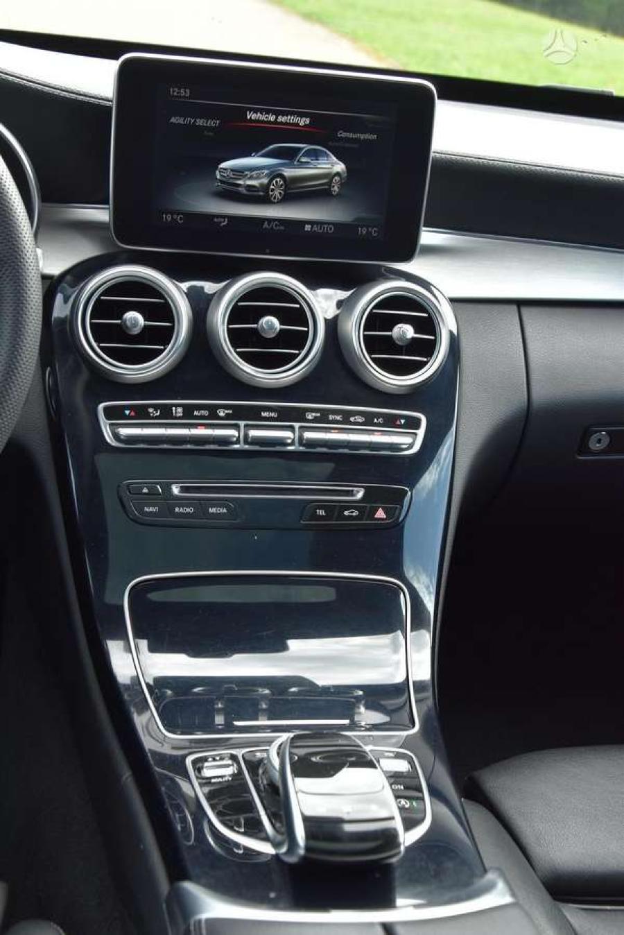 Black Mercedes-Benz c-220 2014 in Vilnius, with an engine capacity of 2.14 L and mileage of 269 thousand km for 13500 €, photo 22 on AUTOMOTO.COM.LV