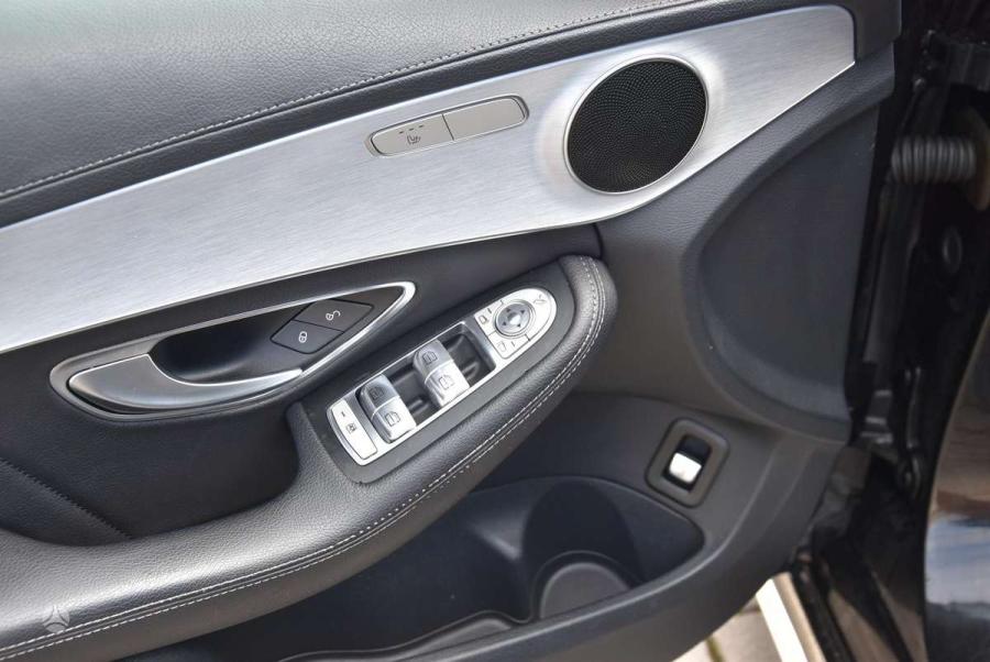 Black Mercedes-Benz c-220 2014 in Vilnius, with an engine capacity of 2.14 L and mileage of 269 thousand km for 13500 €, photo 24 on AUTOMOTO.COM.LV