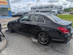 Black Mercedes-Benz c-220 2014 in Klaipeda, with an engine capacity of 2.20 L and mileage of 155 thousand km for 14000 €, photo 4 on AUTOMOTO.COM.LV
