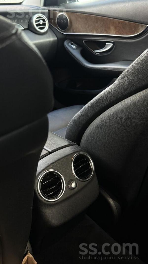 Black Mercedes-Benz c-220 2014 in Riga, with an engine capacity of 2.20 L and mileage of 366 thousand km for 11990 €, photo 11 on AUTOMOTO.COM.LV