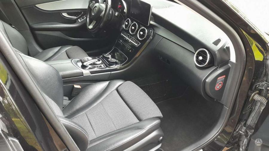 Black Mercedes-Benz c-220 2014 in Kaunas, with an engine capacity of 2.20 L and mileage of 341 thousand km for 11600 €, photo 15 on AUTOMOTO.COM.LV