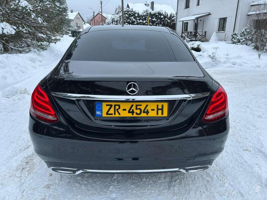 Melns Mercedes-Benz c-220 2015 Viļņa, ar dzinēja tilpumu 2.14 L un nobraukumu 291 tūkst. km par 11700 €, foto 11 vietnē AUTOMOTO.COM.LV