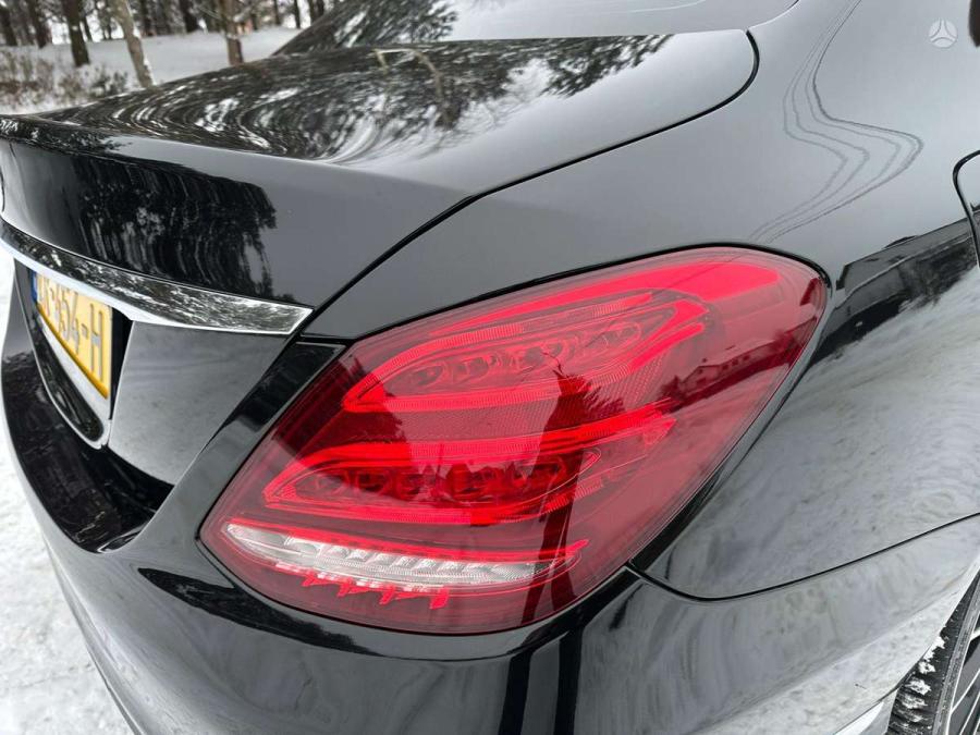 Melns Mercedes-Benz c-220 2015 Viļņa, ar dzinēja tilpumu 2.14 L un nobraukumu 291 tūkst. km par 11700 €, foto 17 vietnē AUTOMOTO.COM.LV