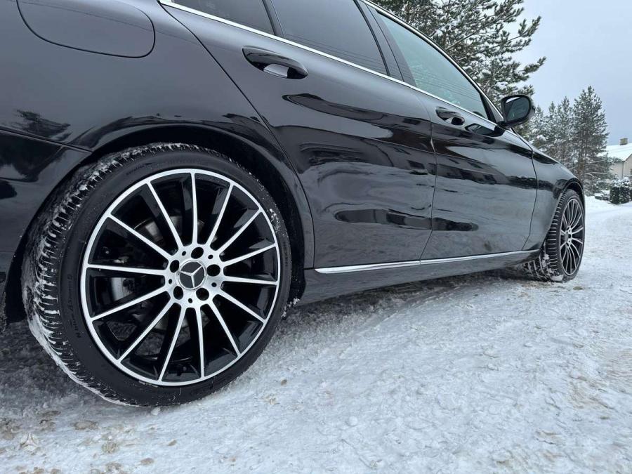 Melns Mercedes-Benz c-220 2015 Viļņa, ar dzinēja tilpumu 2.14 L un nobraukumu 291 tūkst. km par 11700 €, foto 18 vietnē AUTOMOTO.COM.LV
