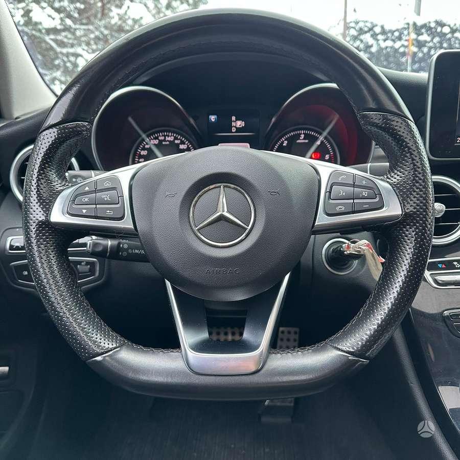 Melns Mercedes-Benz c-220 2015 Viļņa, ar dzinēja tilpumu 2.14 L un nobraukumu 291 tūkst. km par 11700 €, foto 24 vietnē AUTOMOTO.COM.LV