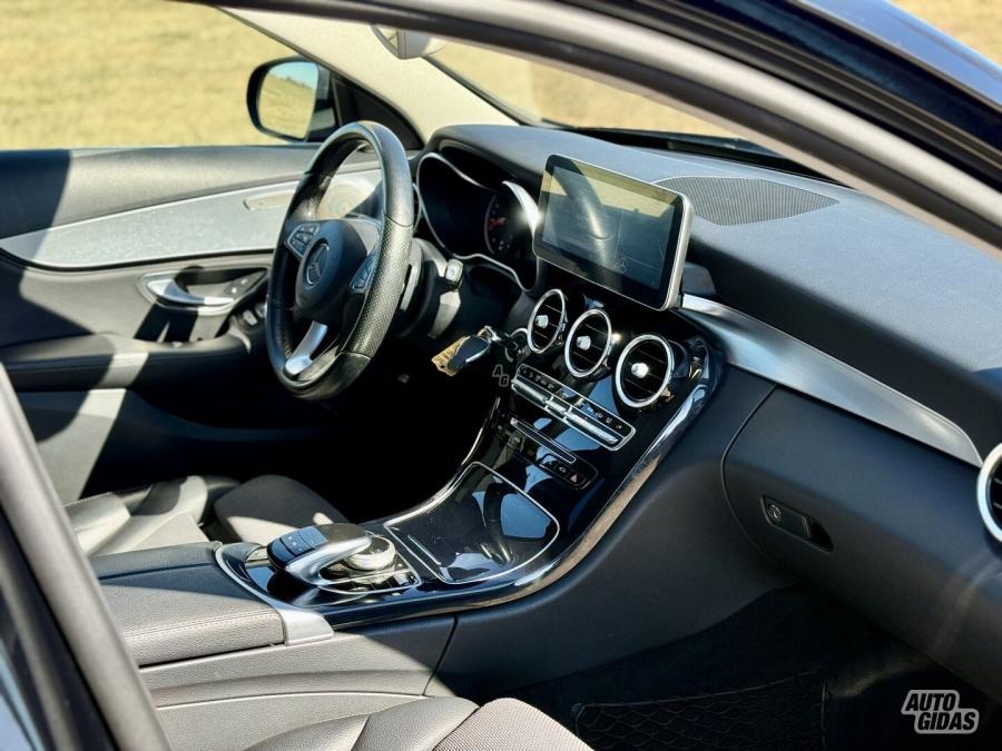 Melns Mercedes-Benz c-220 2015 Vilkaviškis, ar dzinēja tilpumu 2.10 L un nobraukumu 175 tūkst. km par 15800 €, foto 19 vietnē AUTOMOTO.COM.LV