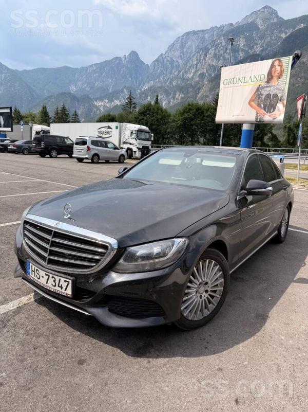 Melns Mercedes-Benz c-220 2015 Rīga, ar dzinēja tilpumu 2.20 L un nobraukumu 261 tūkst. km par 12900 €, foto 1 vietnē AUTOMOTO.COM.LV