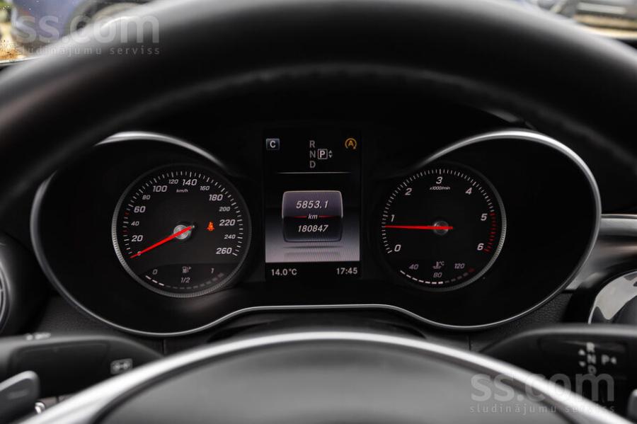 Black Mercedes-Benz c-220 2015 in Jelgava, with an engine capacity of 2.20 L and mileage of 181 thousand km for 15900 €, photo 17 on AUTOMOTO.COM.LV