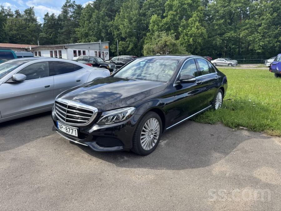Black Mercedes-Benz c-220 2015 in Riga, with an engine capacity of 2.20 L and mileage of 180 thousand km for 8200 €, photo 1 on AUTOMOTO.COM.LV