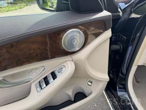 Black Mercedes-Benz c-220 2015 in Riga, with an engine capacity of 2.20 L and mileage of 180 thousand km for 8200 €, photo 7 on AUTOMOTO.COM.LV