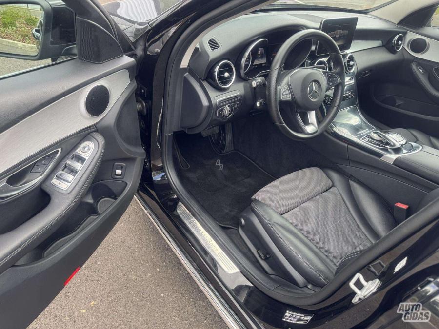 Melns Mercedes-Benz c-220 2015 Kauņa, ar dzinēja tilpumu 2.20 L un nobraukumu 261 tūkst. km par 11800 €, foto 10 vietnē AUTOMOTO.COM.LV