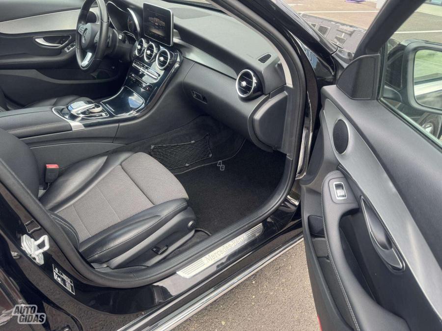 Melns Mercedes-Benz c-220 2015 Kauņa, ar dzinēja tilpumu 2.20 L un nobraukumu 261 tūkst. km par 11800 €, foto 11 vietnē AUTOMOTO.COM.LV